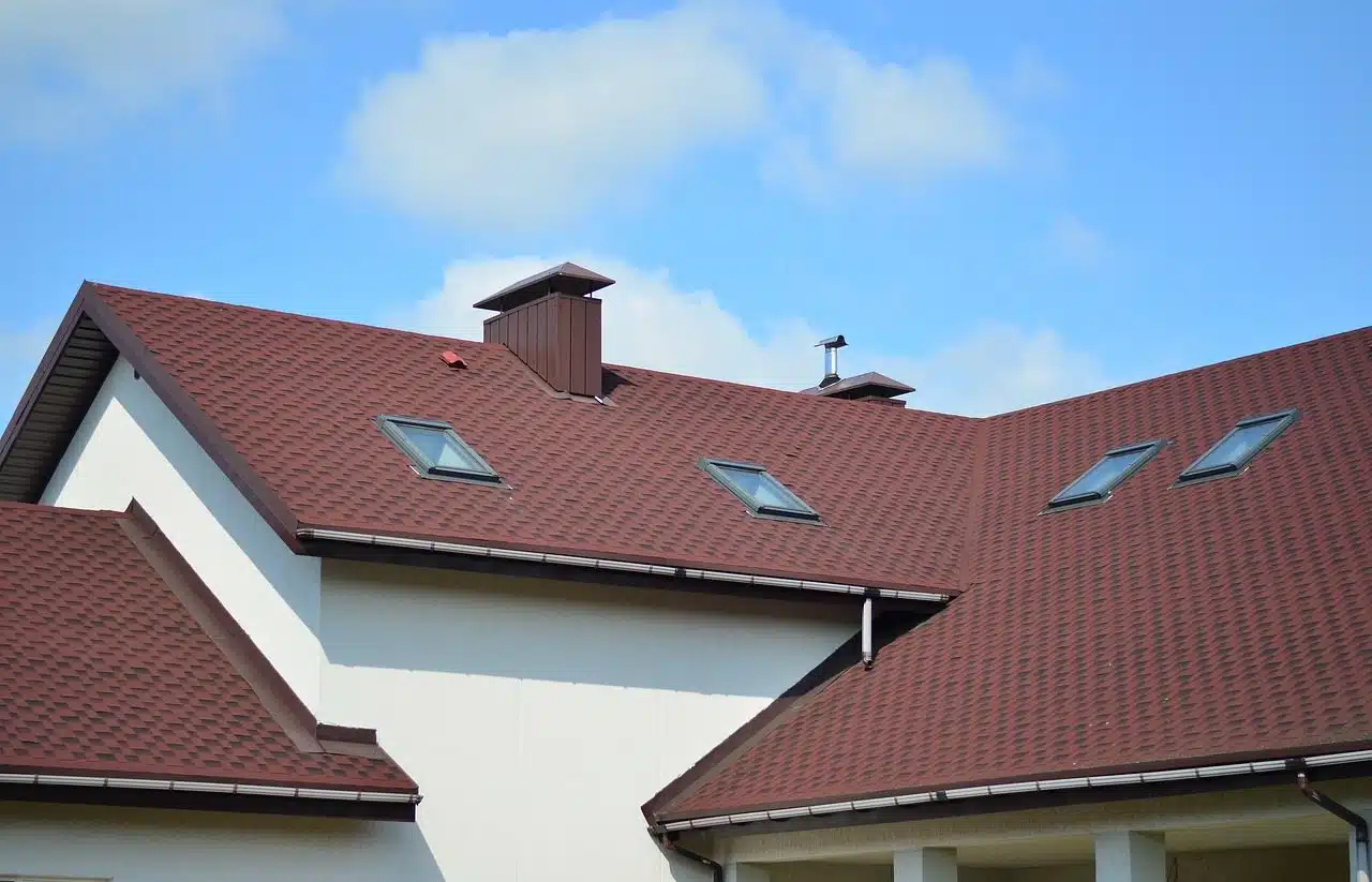 Cómo puedo contactar a Un Techo para Chile